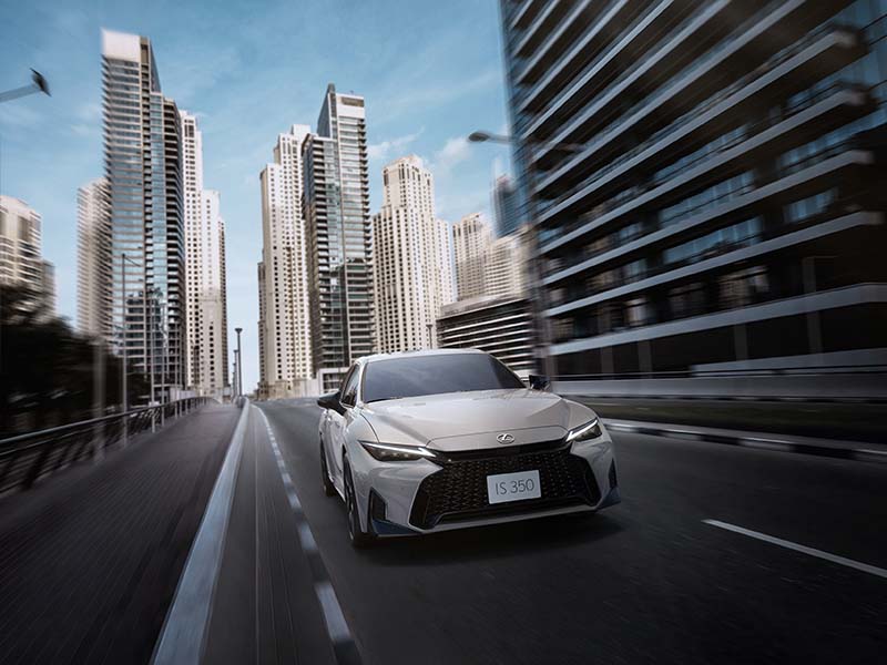 Al-Futtaim Lexus debuts the New IS350 in the UAE - LogisticsGulf
