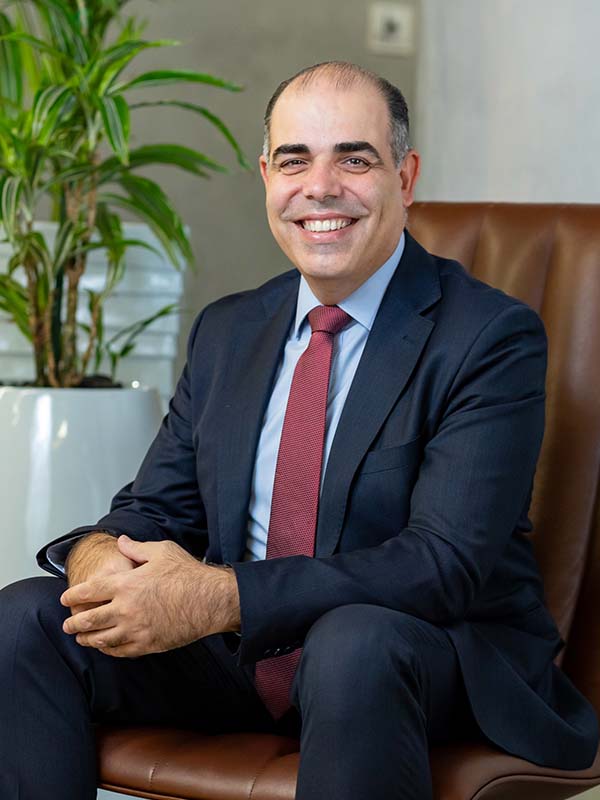 UAE companies adopting Cloud and increasing AI investment to boost ...